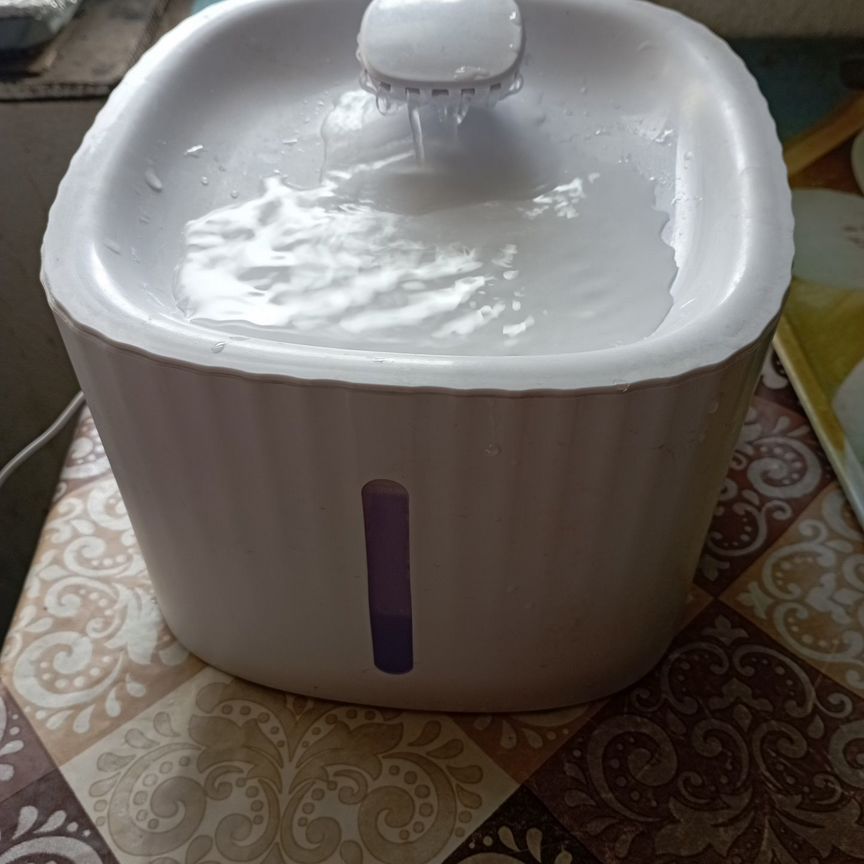 Фонтан поилка