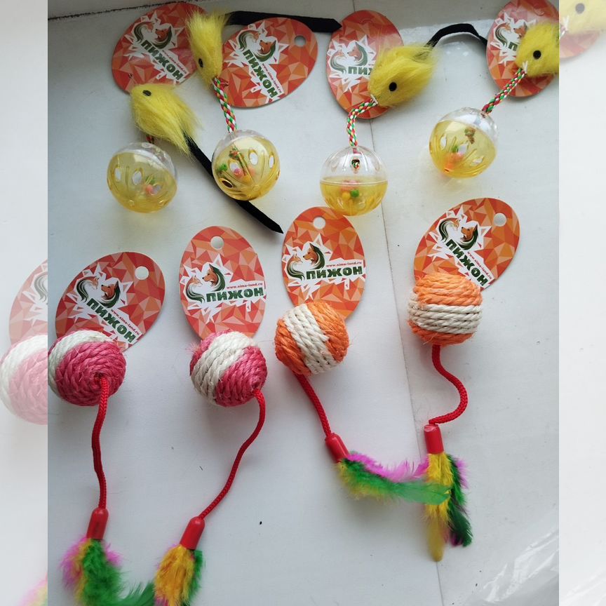 Игрушка для котов