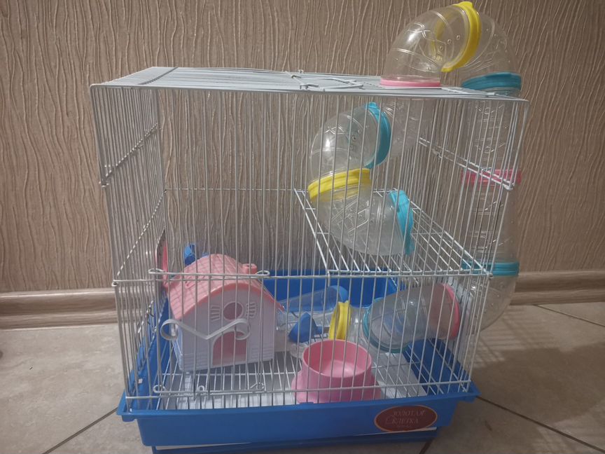 Клетка +принадлежности для хомячка