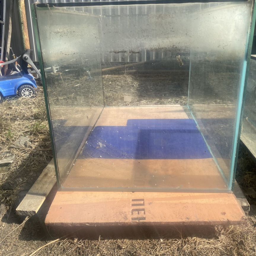 Продам аквариум