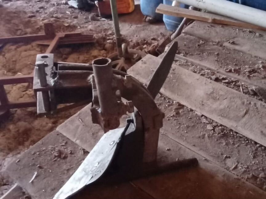 Конный плуг переделанный на мотоблок Нива