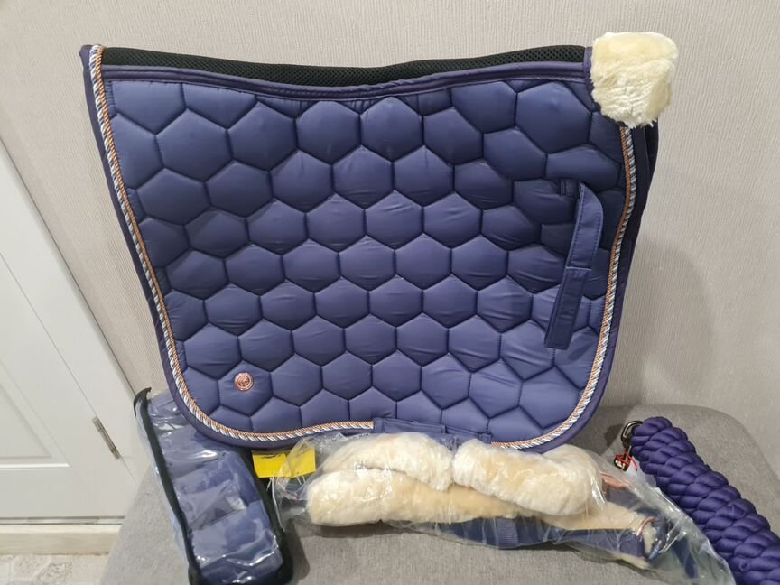 Felix buhler недоуздок,вальтрап, бинты. Все новое