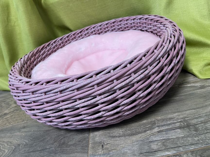 Лежанка для животных из ротанга