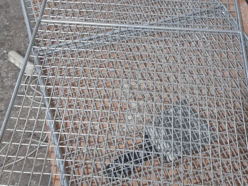 Рамки для клеток кроликов и цыплят