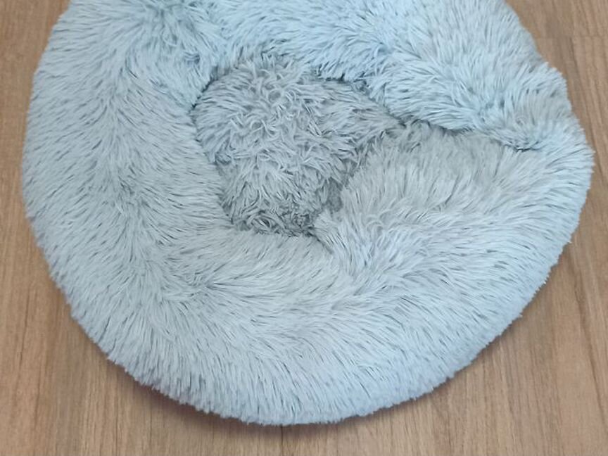 Лежанка для кошек новая