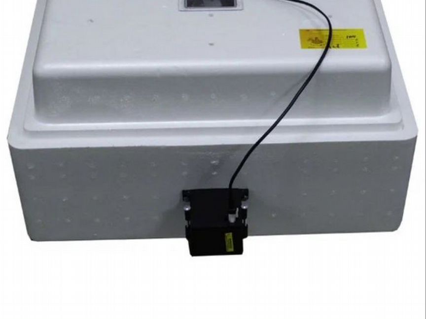 Инкубатор для яиц автоматический на 104 яйца