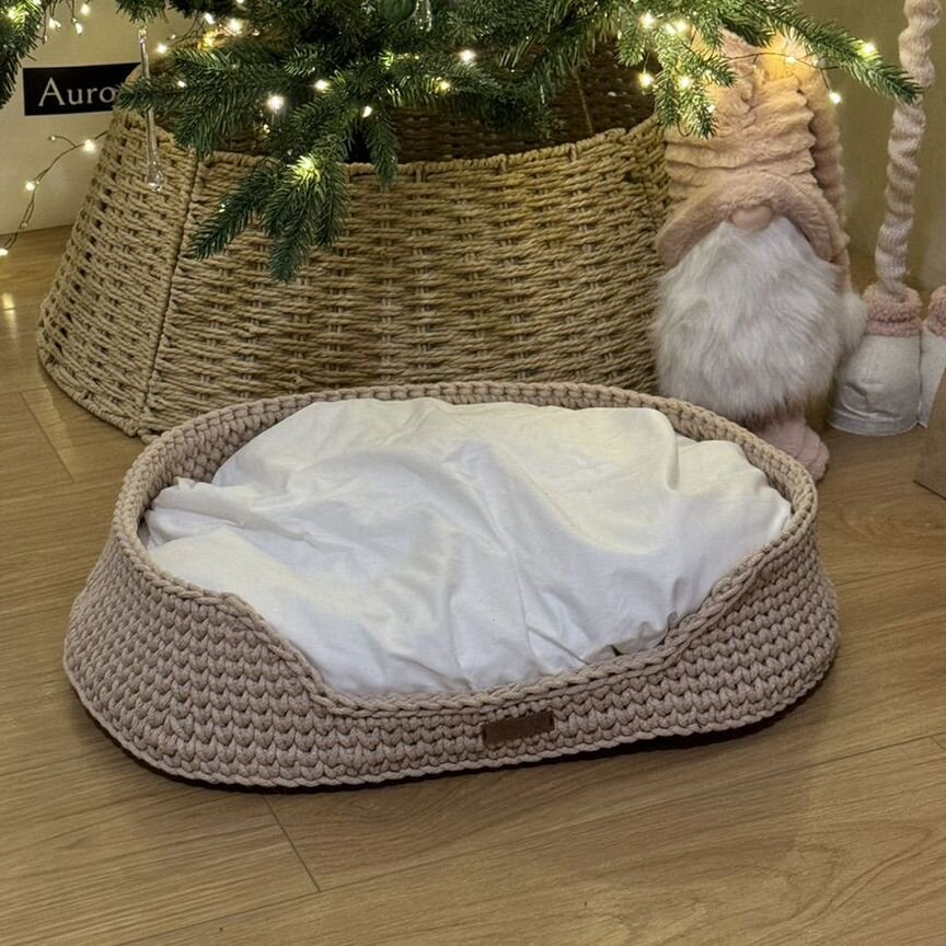 Лежанка для собак и кошек