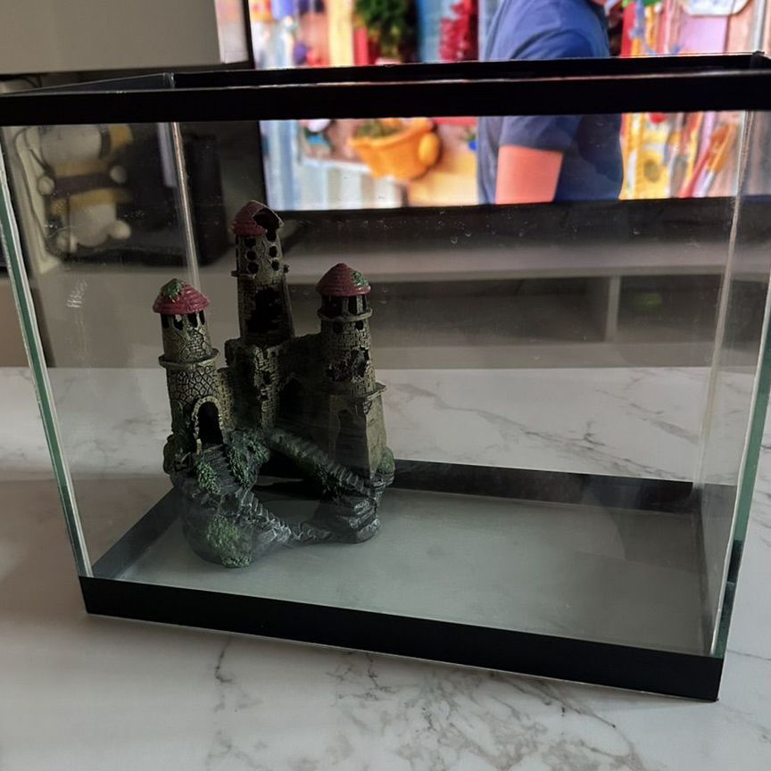 Аквариум для рыбок