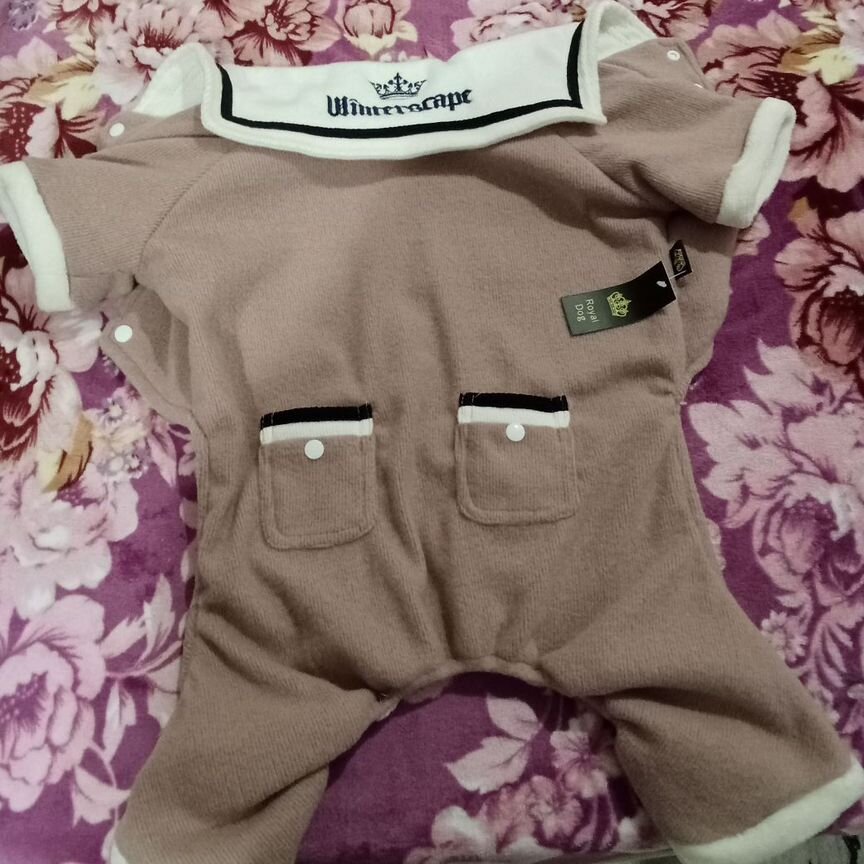 Костюм для собачки среднего размера по спине 42см