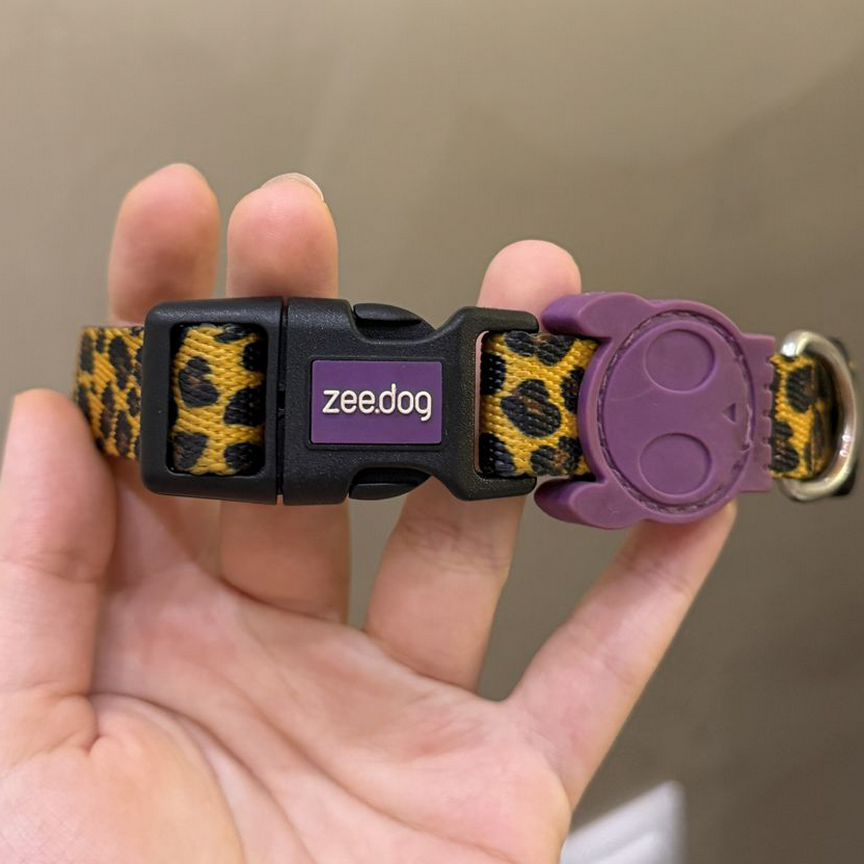 Ошейник Zee.dog honey M (37-53 см)