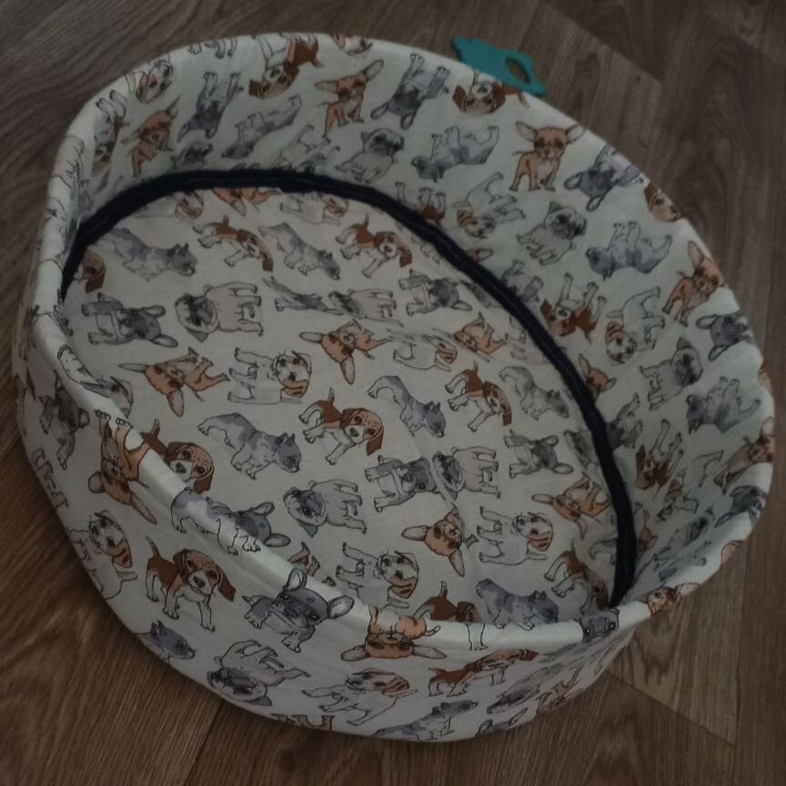 Лежанка для собак и кошек