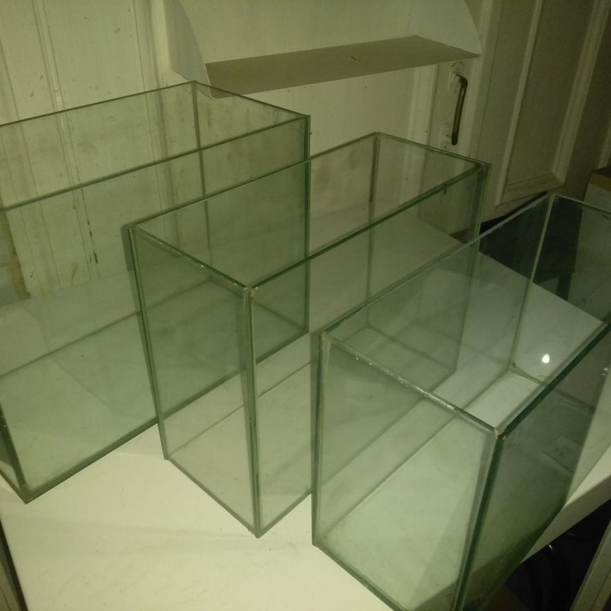 Аквариумы стеклянные,бу