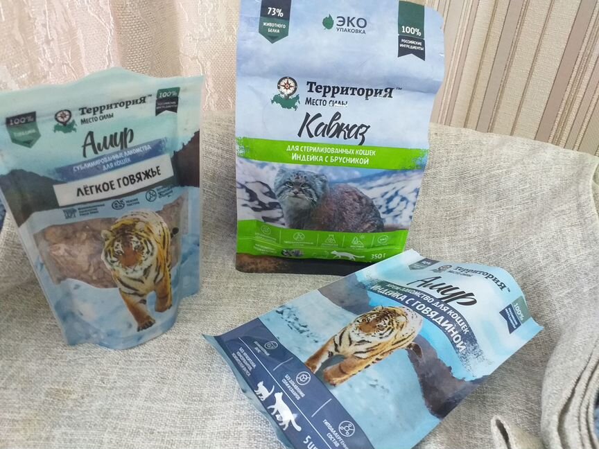Корм и лакомства для кошек