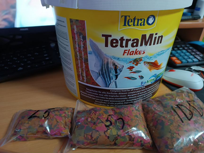 Продам излишки корма и для рыб тетра