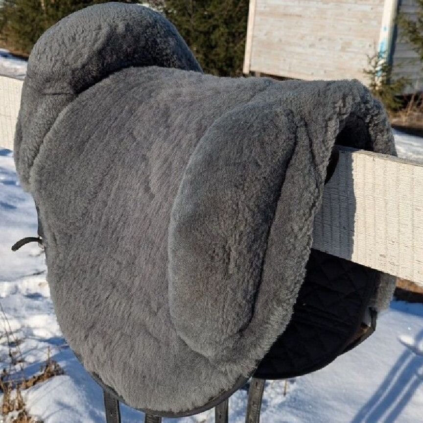 Меховое безленчиковое седло Комфи