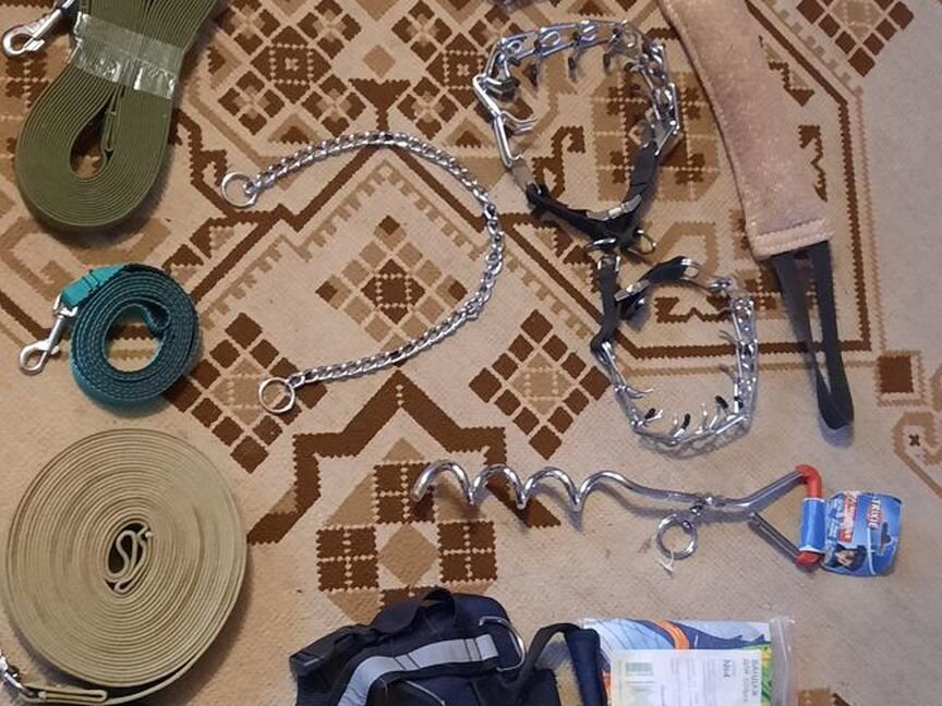 Поводок,строгие ошейники,штырь для привязывания