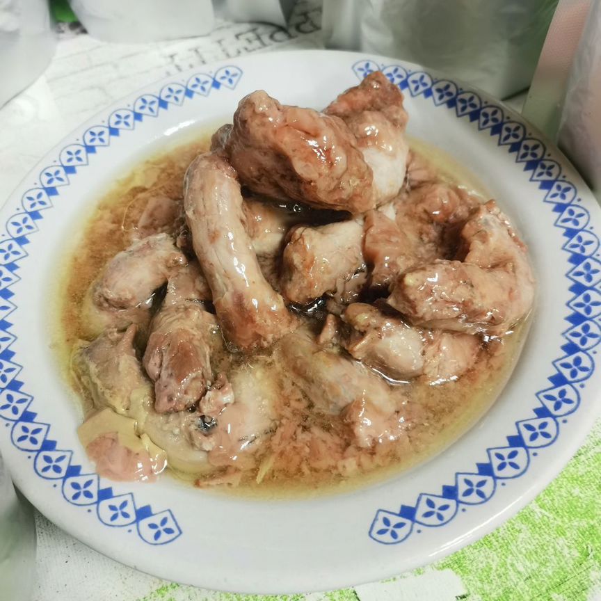 Корм для кошек и собак. Куриные шеи в с/с