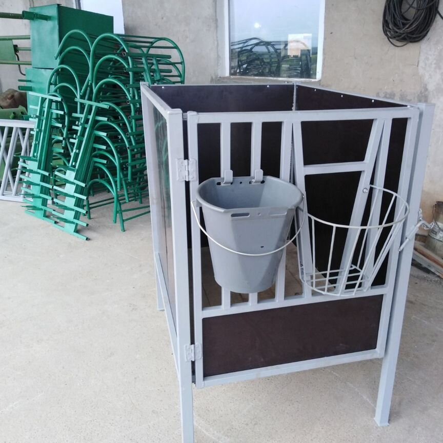 Клетка, загон для телят