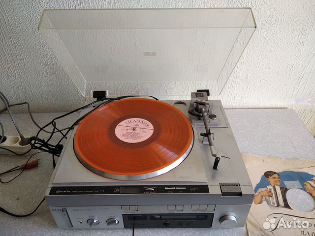 Рабочий винил проигрыватель "Hitachi-HT-2",Япония купить в Москве ...