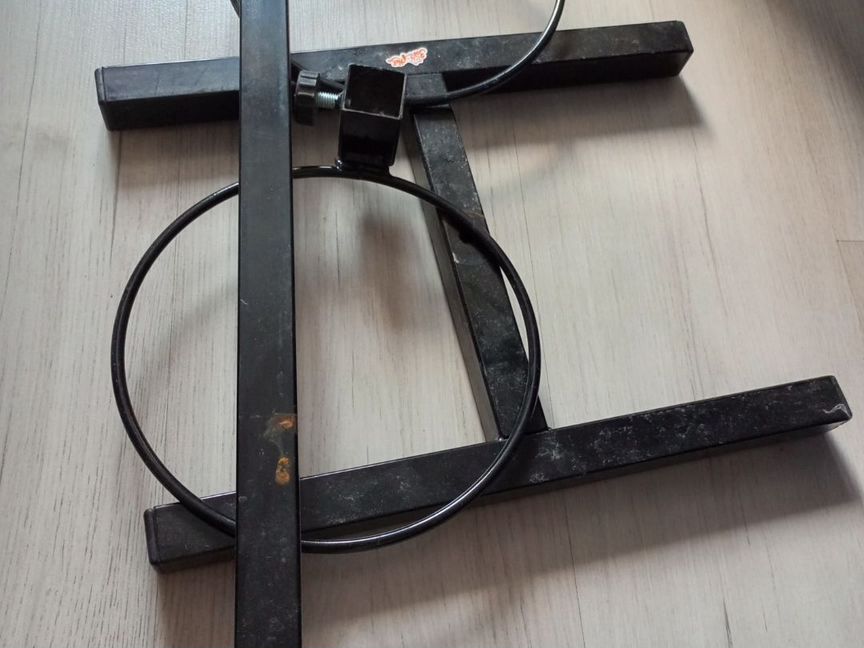 Подставка для собачей еды