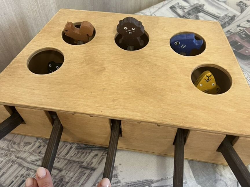 Игрушки для кошек и собак