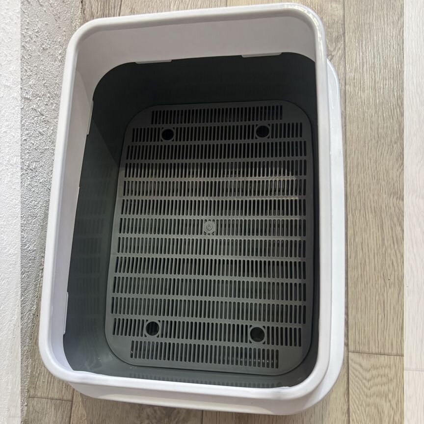 Закрытый лоток для кошек