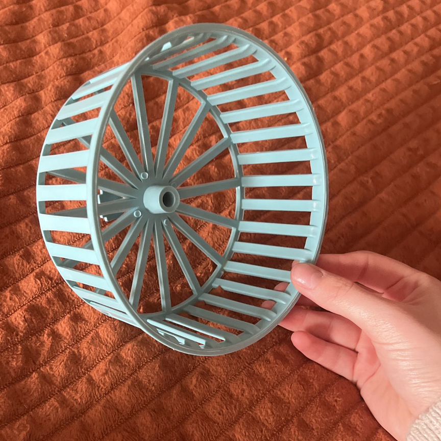 Колесо и дом для грызунов