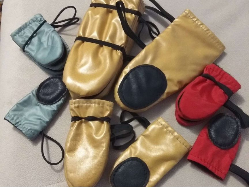 Теплая обувь для собачек