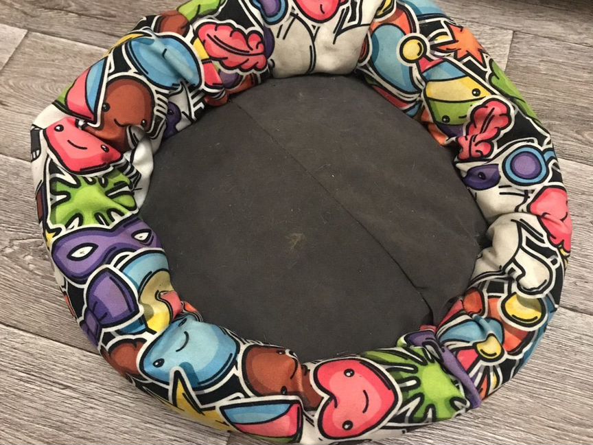 Лежанка для котов