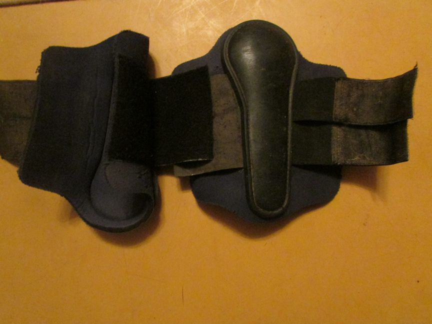 Ногавки для лошади