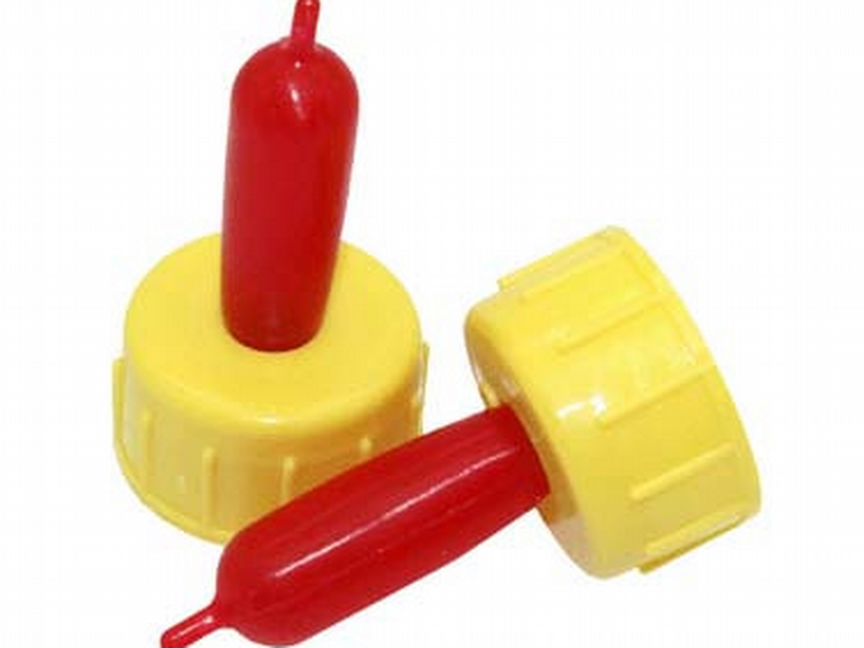 Поилка-соска для телят, ягнят, поросят под бутылку