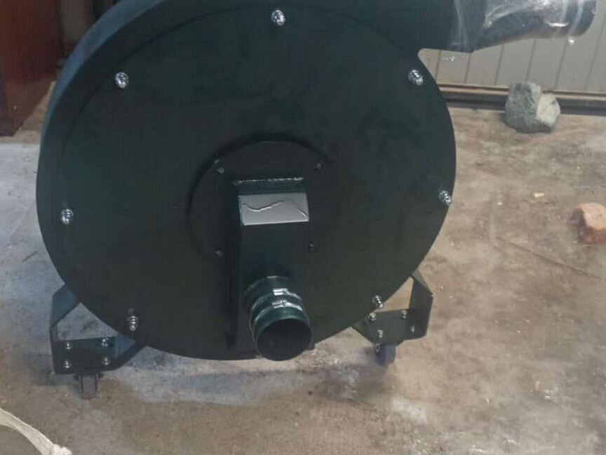 Зернодробилка роторная