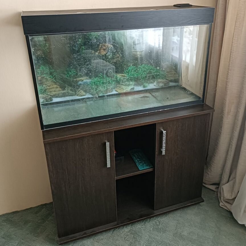 Продам аквариум 100л с тумбой