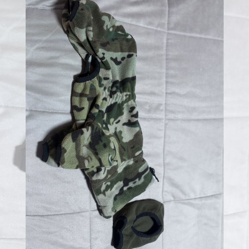 Костюм и шапка для маленькой собаки б/у