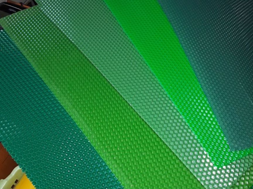 Вощина цветная