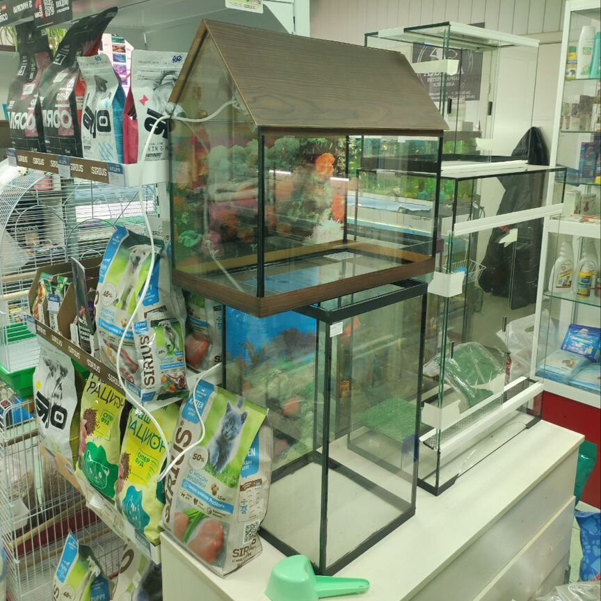 Аквариумы, рептилии, рыбки, птички