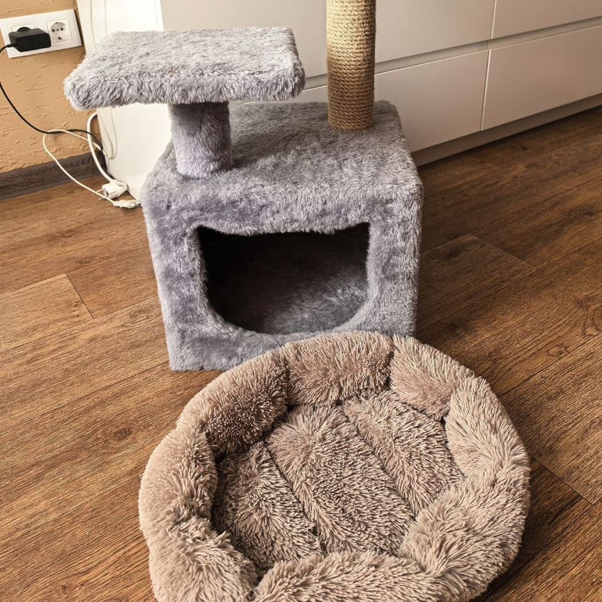 Домик для кошки с когтеточкой бу лежанка мягкая