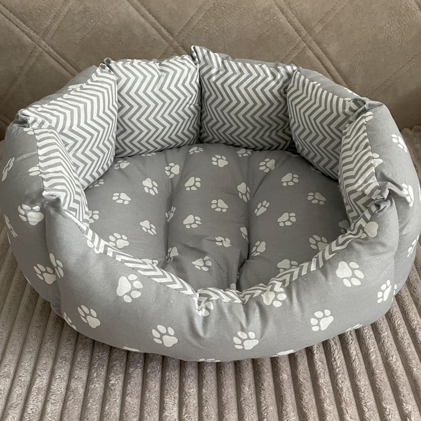 Лежанка для собак и кошек