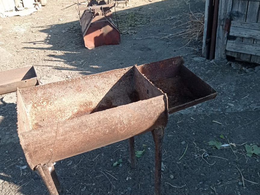 Кормушки поилки для крс