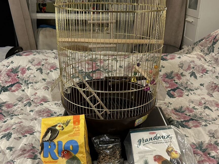 Клетка и корм для попугая Корелла