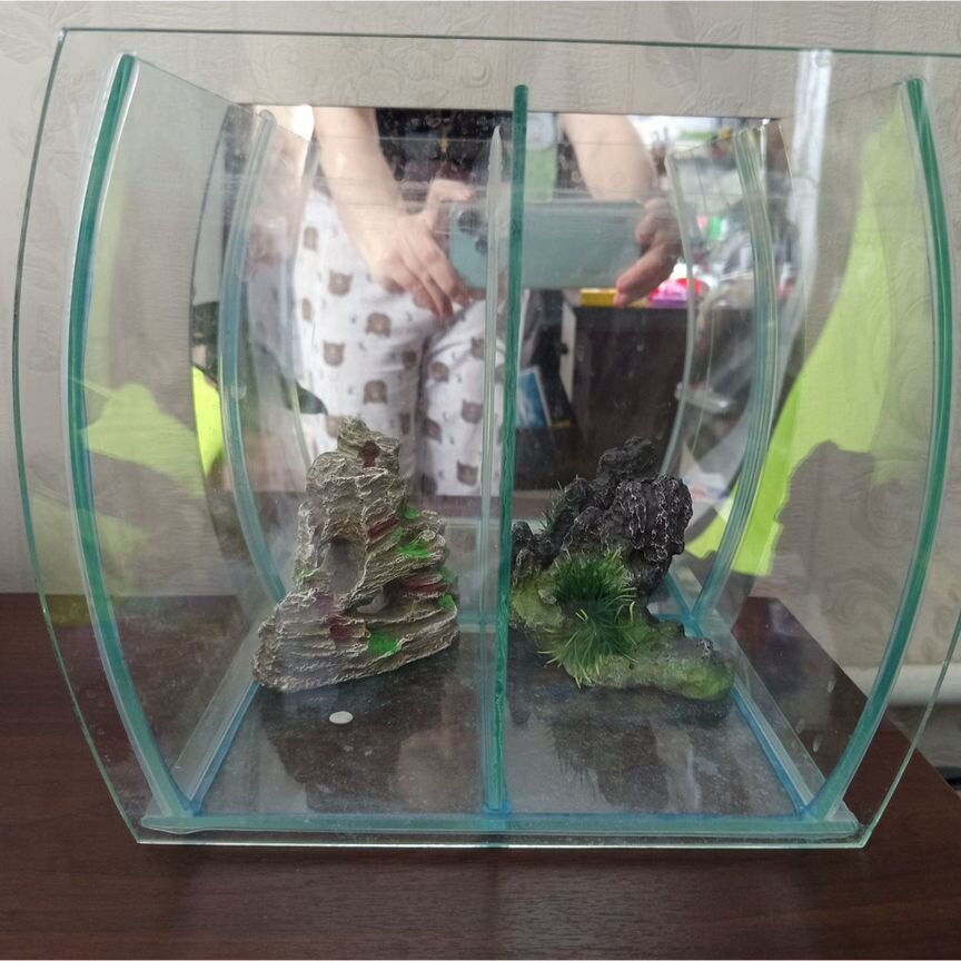 Аквариум двухсекционный