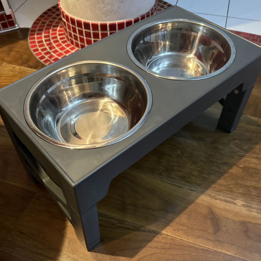 Миски для собак с подставкой большие