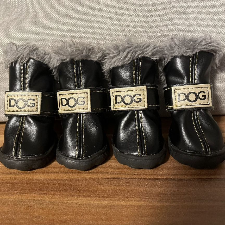 Ботиночки для маленькой собачки