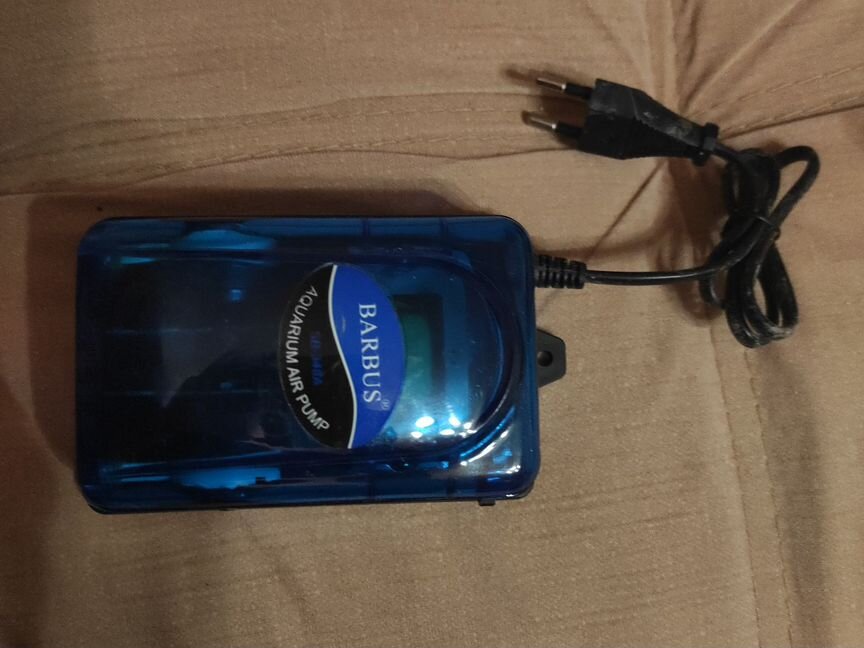 Аквариумная воздушная помпа