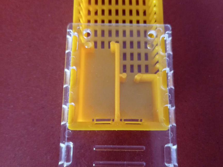 Клетки для пересылки пчеломаток