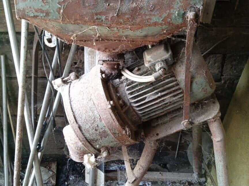 Самодельная зернодробилка б/у