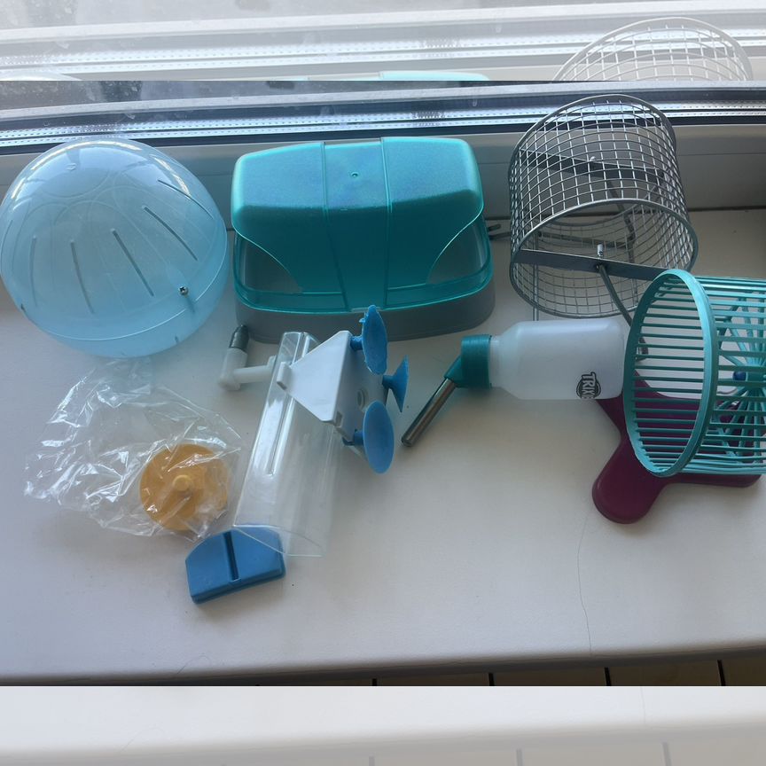 Шар,поилка,колесо для хомяка