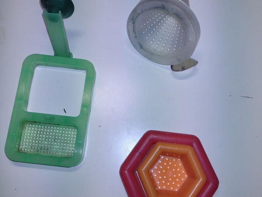 Кормушка для рыб