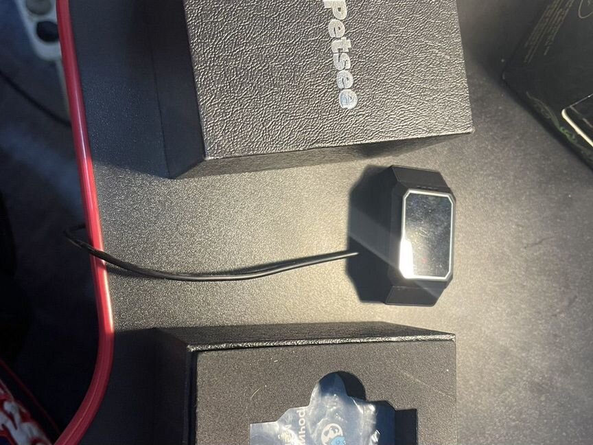 Petsee, Gps трекер для собак и кошек