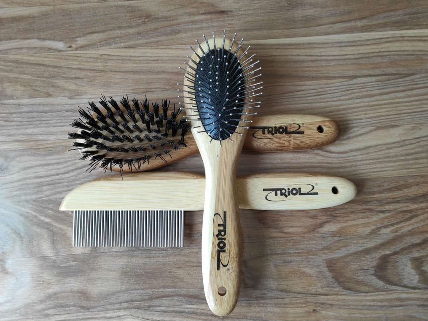 Набор расчесок по уходу за животными